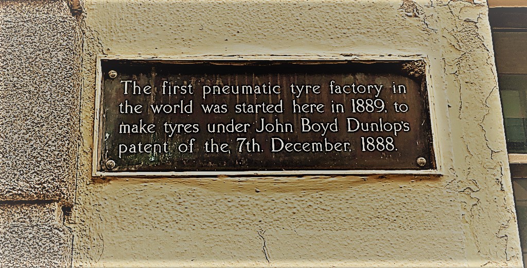 Dunlop Building – A Stone's Throw from Kevin Street